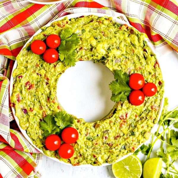 20+ Delicious & Easy Christmas Themed Party Dips - Starters and Treats